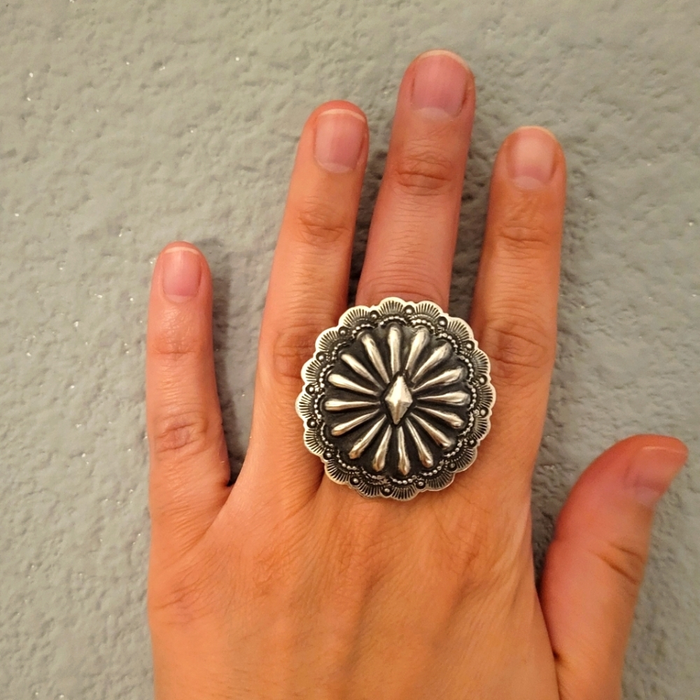 Vintage Sterling Silver Large Concho Ring - Gem